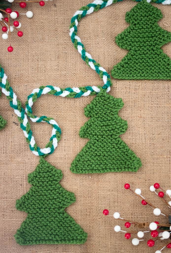 Christmas Tree Garland Knitting Pattern