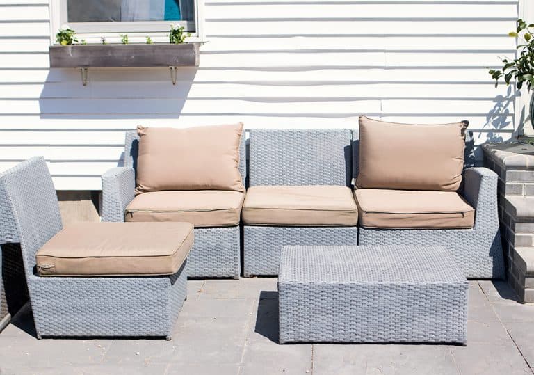 How to Paint Patio Cushions (An Easy Budget-Friendly Outdoor Makeover ...