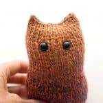 Easy Flat Knit Plush Cat Knitting Pattern