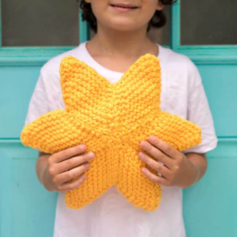 Easy Flat Knit Plush Star Knitting Pattern (Beginner-Friendly Toy on ...