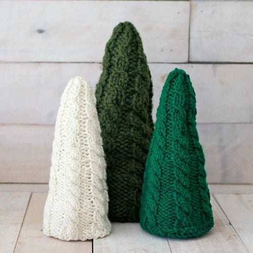Cable Christmas Tree Knitting Pattern